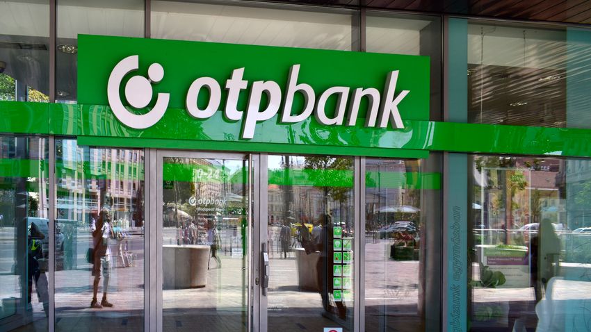 Hét bank emelte meg a hitelkamatait egyetlen nap alatt