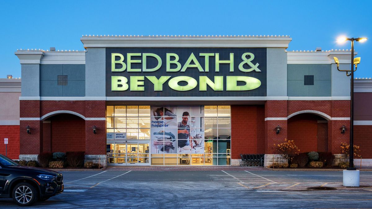 Szabadesésben a lakberendezési lánc részvényei a cégvezető tragikus ...