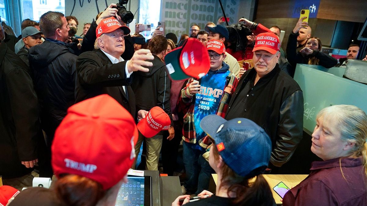 Trump bement egy McDonald’sba, és viccelődött egy sort - Világgazdaság